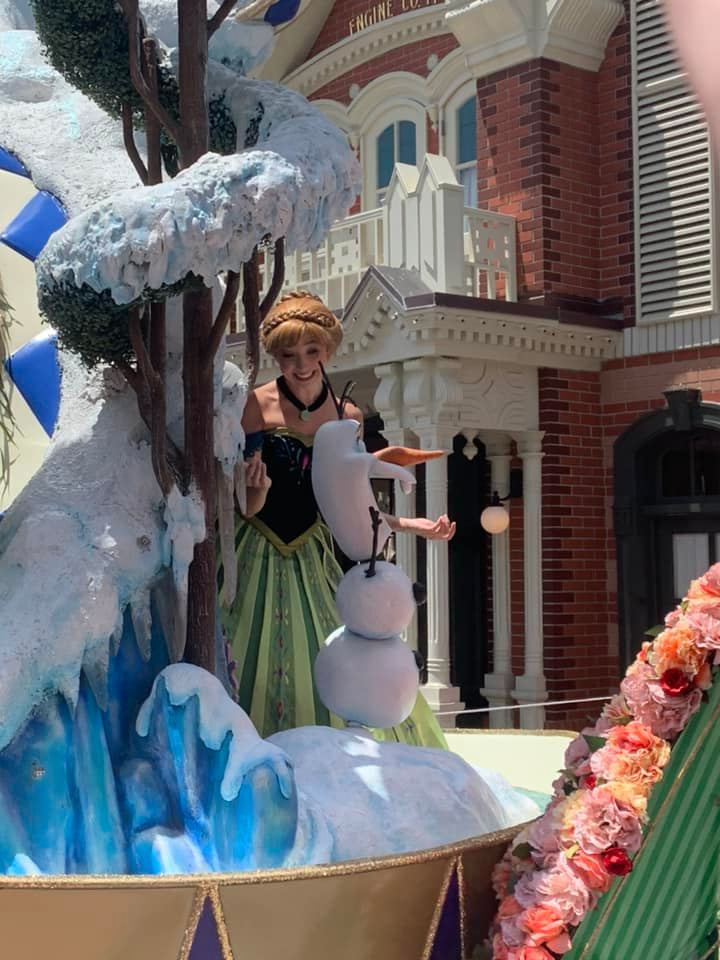 Hi Anna | WDWMAGIC - Unofficial Walt Disney World discussion forums